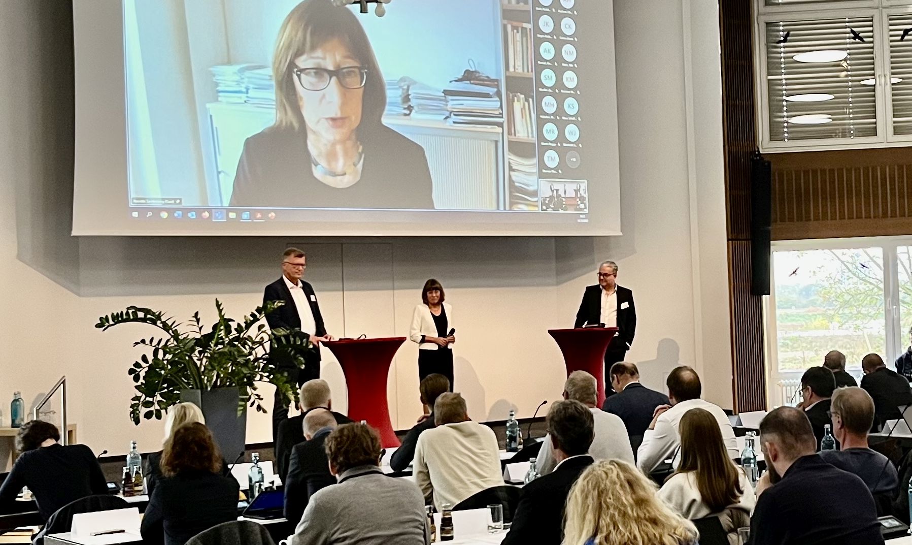 "Eine neue Form der Stadtteil-Gesellschaft" - Heinrich Pesch Haus ...