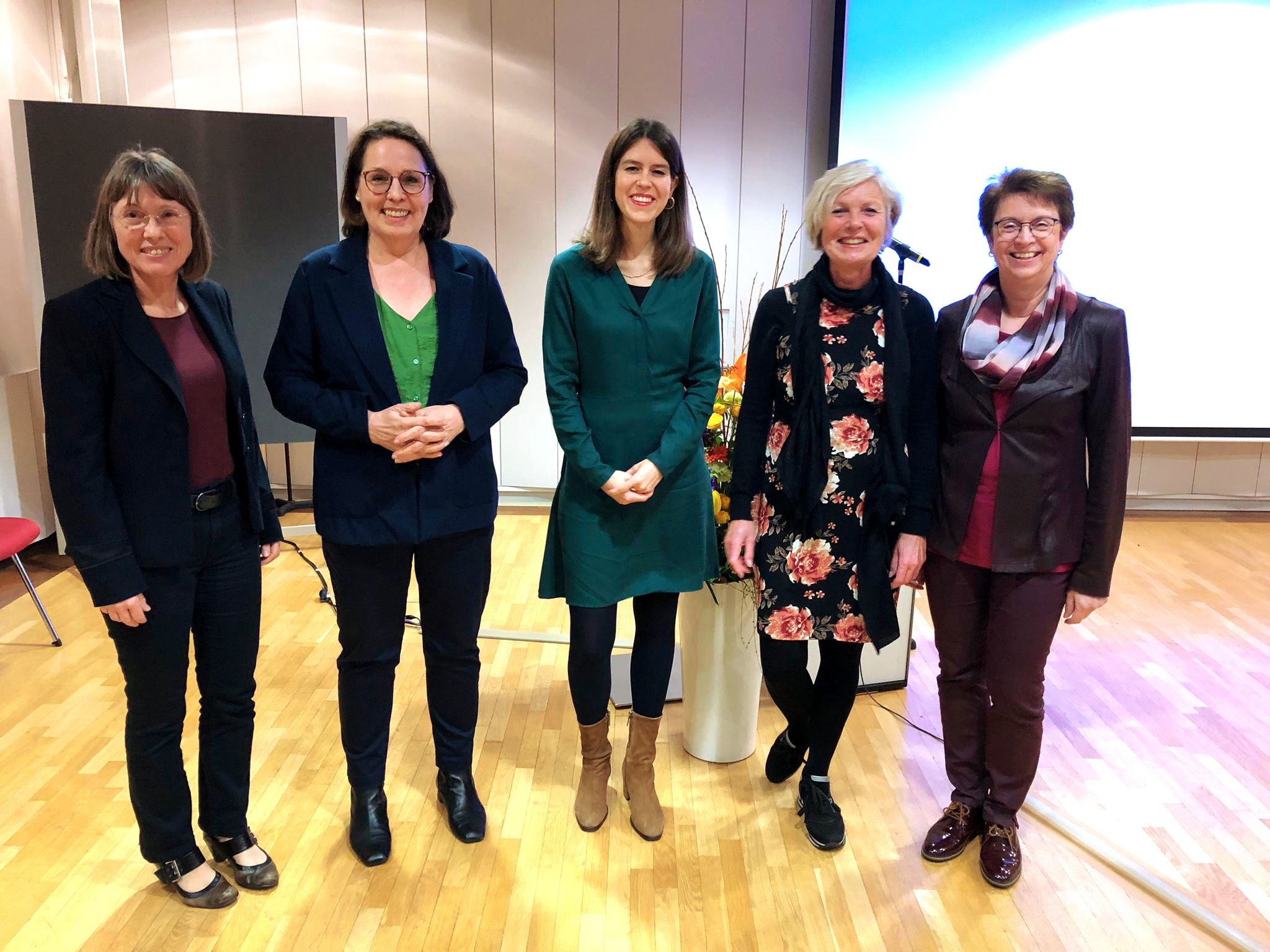 Frauenrechte als Gradmesser für Zivilisation - Heinrich Pesch Haus ...